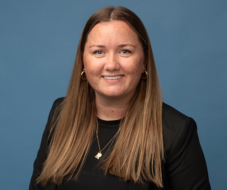 Julie Vassaas Nielsen - Simonsen Vogt Wiig